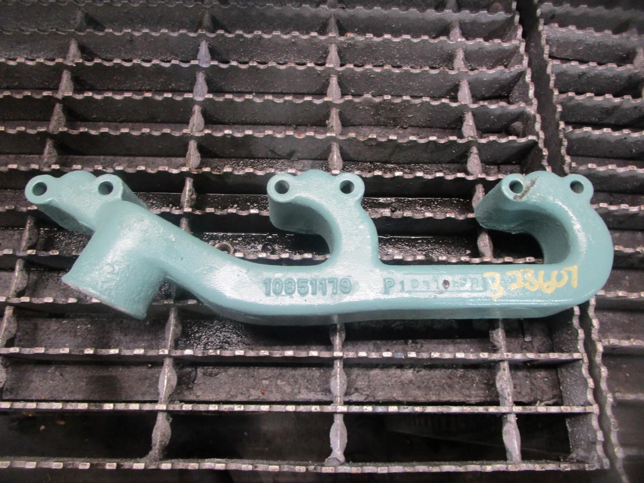 GOOD USED Hercules LDT465 Multifuel Engine OEM Water Manifold 10951179 ...
