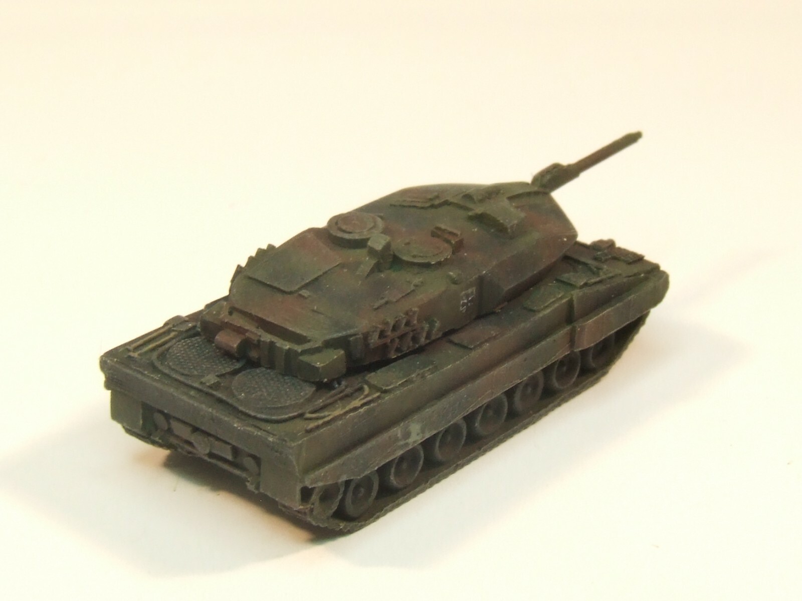 Z-Panzer 1:220 Z spur scale gauge Bundeswehr tanks. Compatible Märklin ...