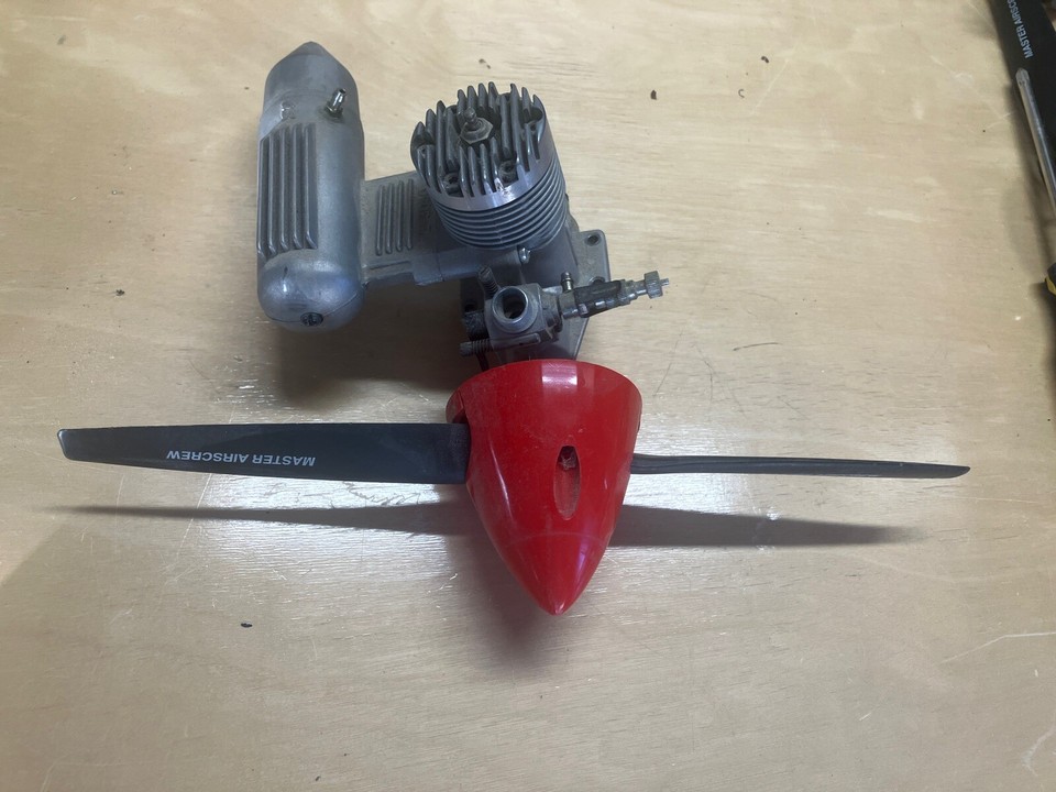 VINTAGE OS MAX FP 40 Airplane Gas Engine With Muffler & Carburetor | eBay