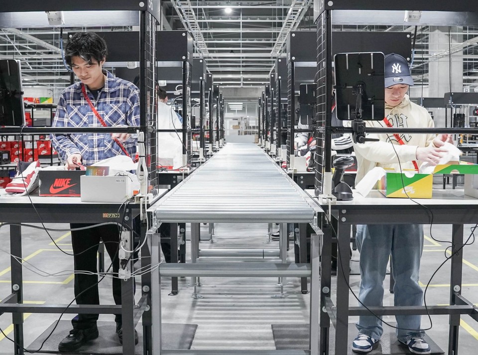 Nike Air Jordan 4 RM White White Neutral Grey FQ7939 104 29cm Unused | eBay