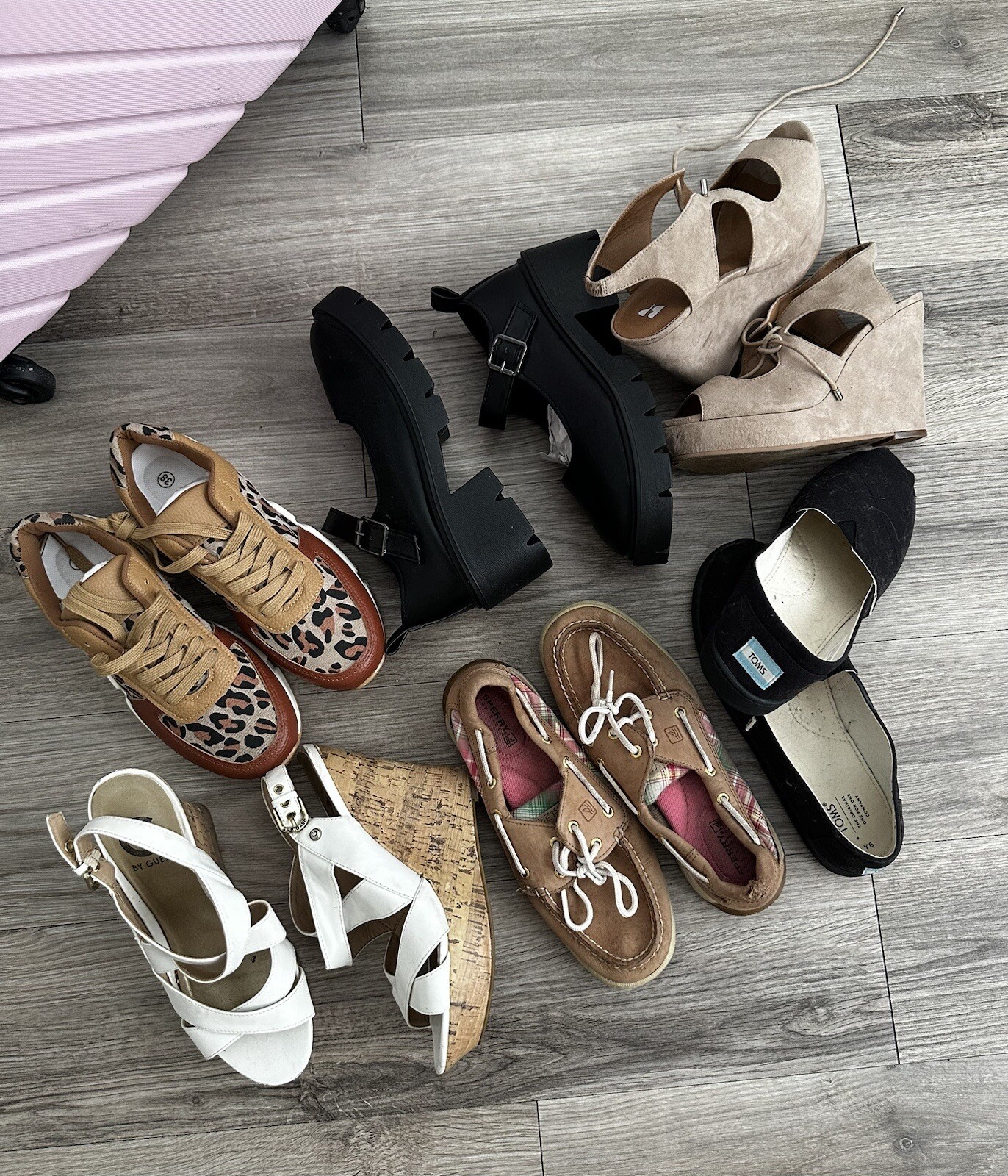 6 Pairs Of Women’s Shoes Bundle! NEW AND USED | eBay