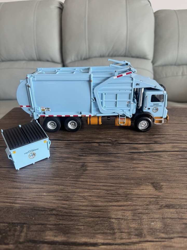 FIRST GEAR 1/34 SCALE CITY OF CHICAGO MACK MR FRONT END LOADER REFUSE ...