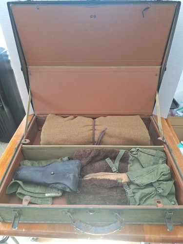 WW2 Wardrobe Case and Contents Named W.N. Gardener V-5-U.S.N.R.756-93 ...
