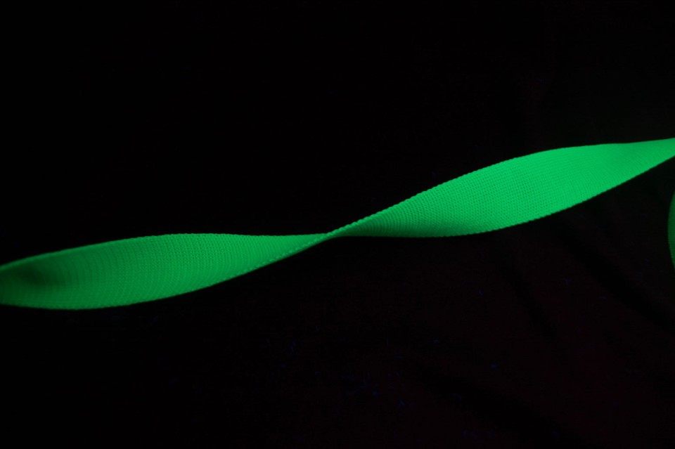 DirectGlow 80ft Blacklight Reactive GloLine Luminescent Glow Party ...