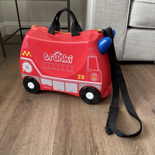 Trunki Kids Ride On Carry On Suitcase Fire Truck Red | eBay