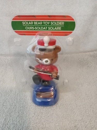 SOLAR POWERED BEAR SOLDIER TOY DANCER BOBBLE HEAD TOY DASHBOARD SUN ...