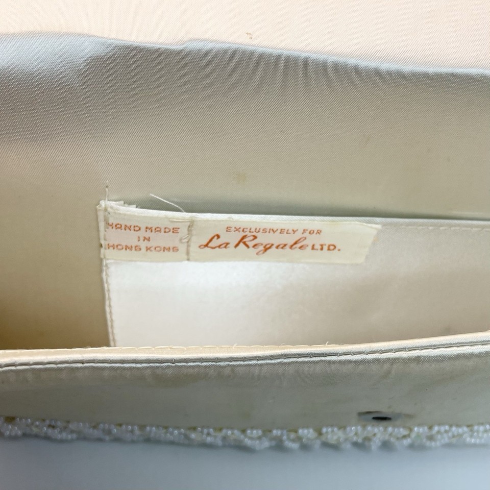 Vintage Rags by La Regale Handmade Cream Beaded Silk Clutch Bag MCM ...