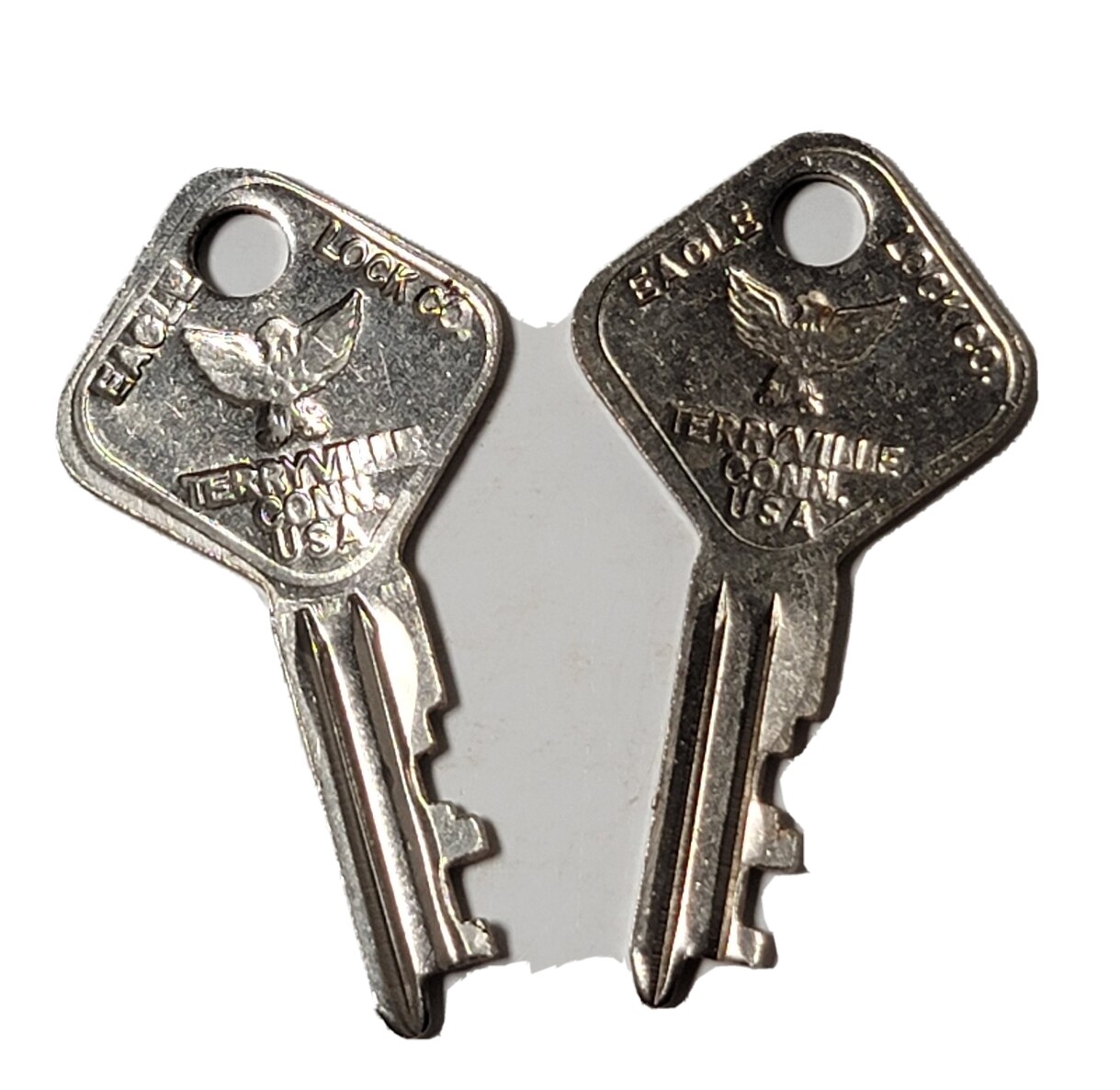 2 Vtg Eagle Lock Co Terryville Conn USA Flat Keys Approx 1.5" Matching ...
