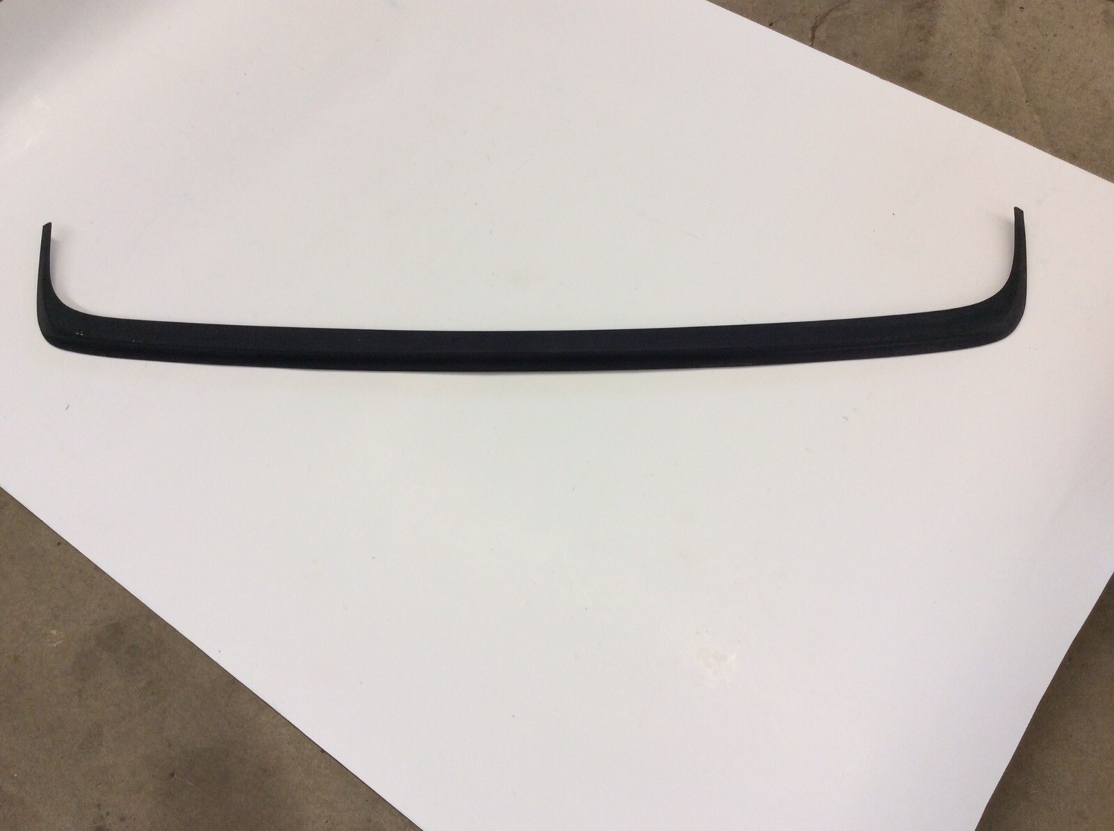 1983-1986 Mercury Capri Rear Hatch Glass Window molding MOULDING 83 84 ...