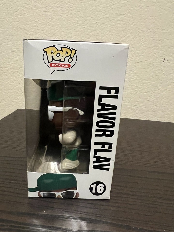 AUTHENTIC VAULTED 2011 Flavor Flav Funko Pop #16 Rocks Public Enemy Rap ...