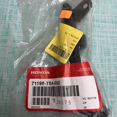Genuine Honda Spacer L Front Bumper 71198-T5A-000 | eBay