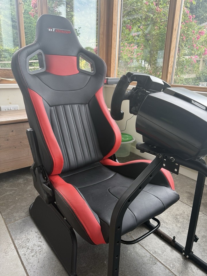 Fanatec CSL Elite F1 Set and GT Omega racing rig | eBay UK