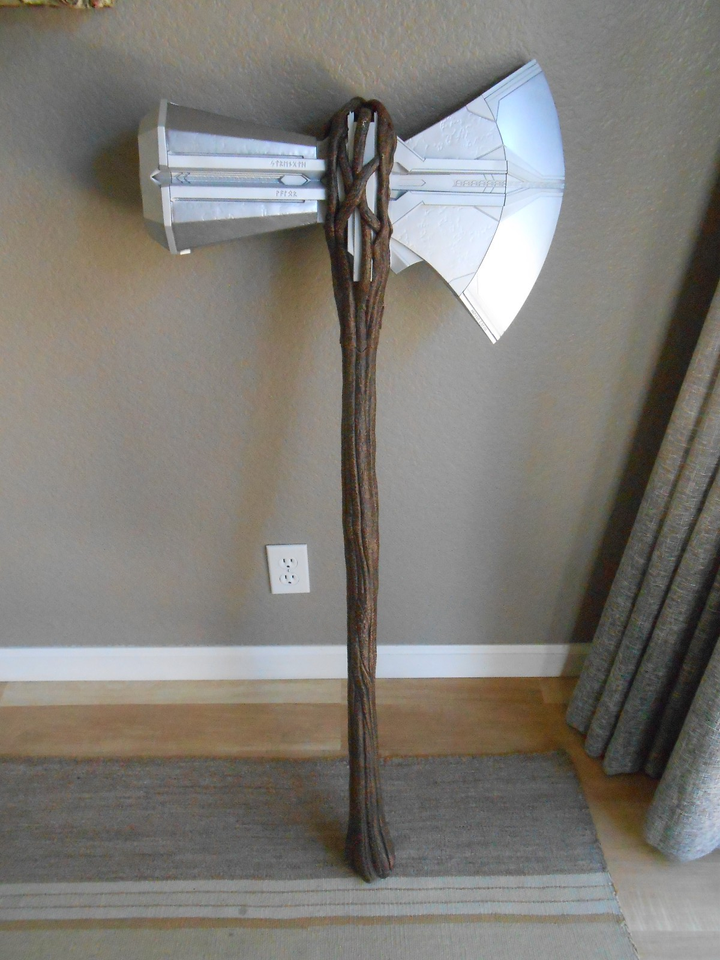 Marvel Legends Stormbreaker Electronic Axe Replica Thor Avengers ...