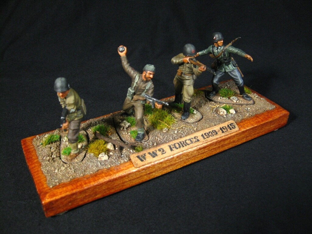 Custom Airfix display stand & WW2 figures, Hand painted 1:32, 54mm Toy ...