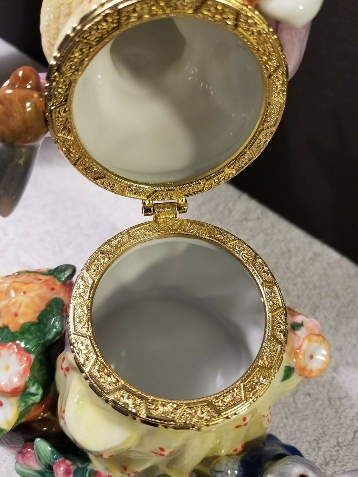 CWC Trinket Box Porcelain Easter Rabbit Mother Child Garden Flowers ...