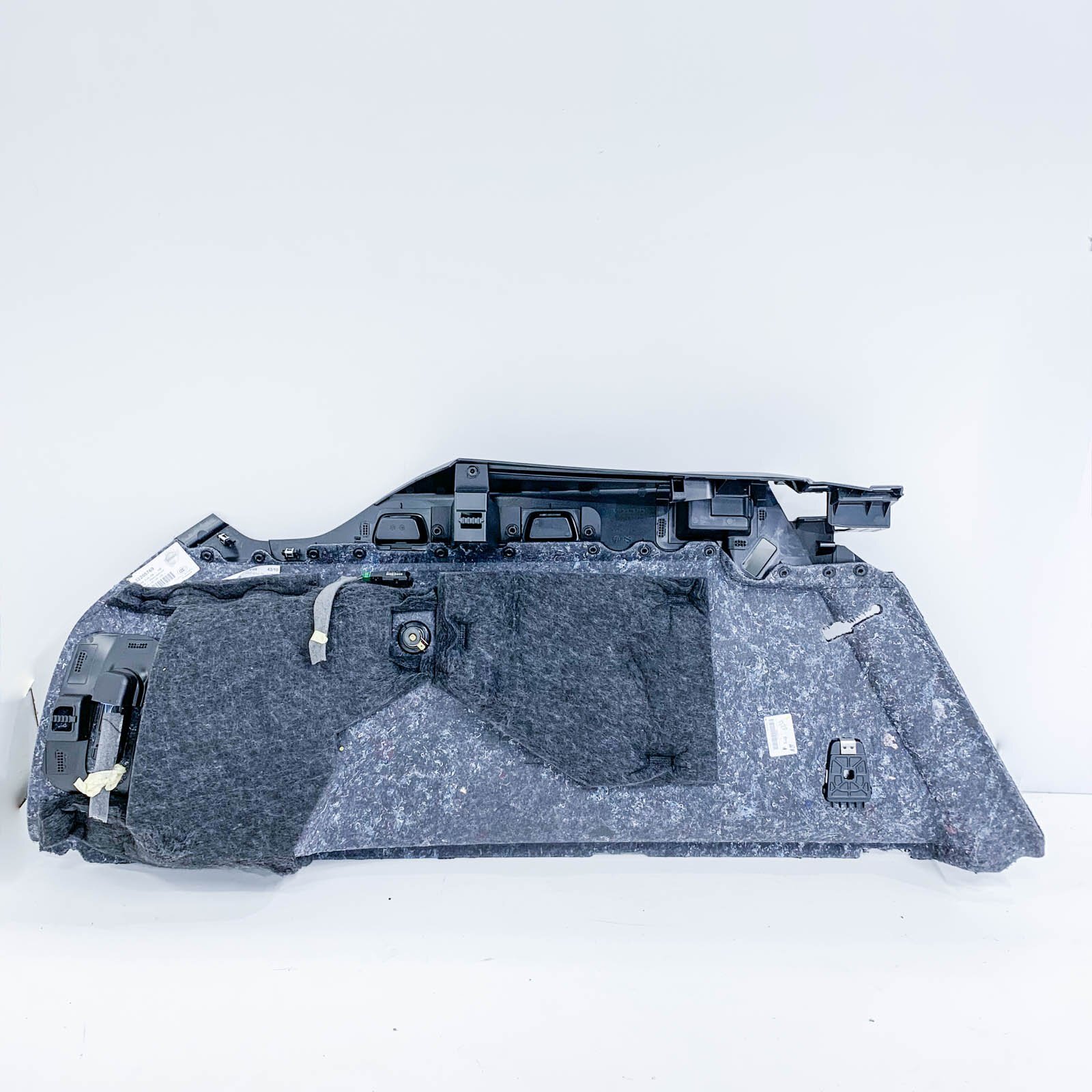 VOLVO V90 MK2 2.0i 183kW Right Side Trunk Trim Cover 31426175 32205769 ...