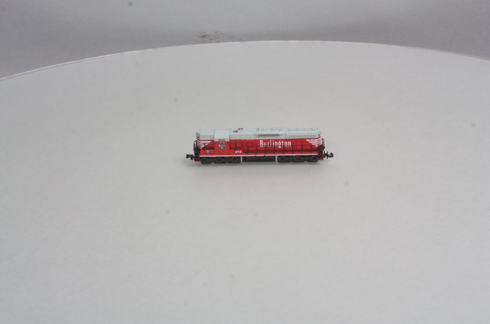 Atlas 4532 N Scale Chicago, Burlington & Quincy EMD SD-9 Diesel #374 LN ...