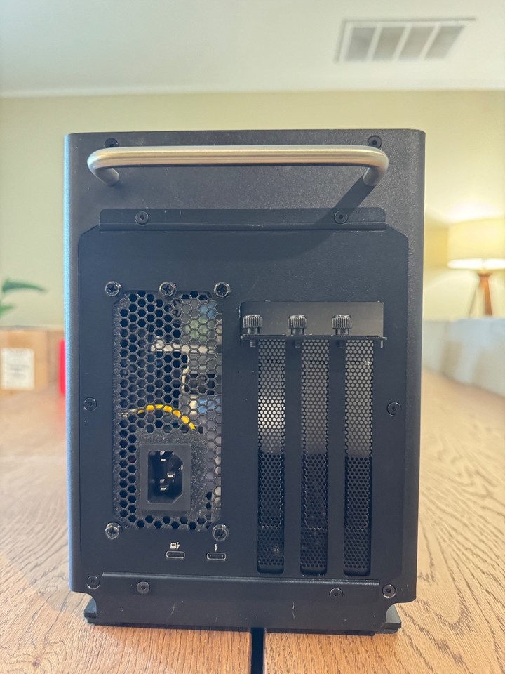 TREBLEET Thunderbolt 3 eGPU Enclosure with 600W PSU, External GPU ...