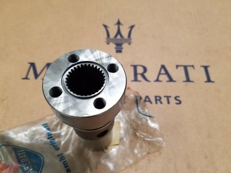 MASERATI BORA INDY QUATTROPORTE FACTORY NOS CRANKSHAFT TIMING DRIVE HUB ...