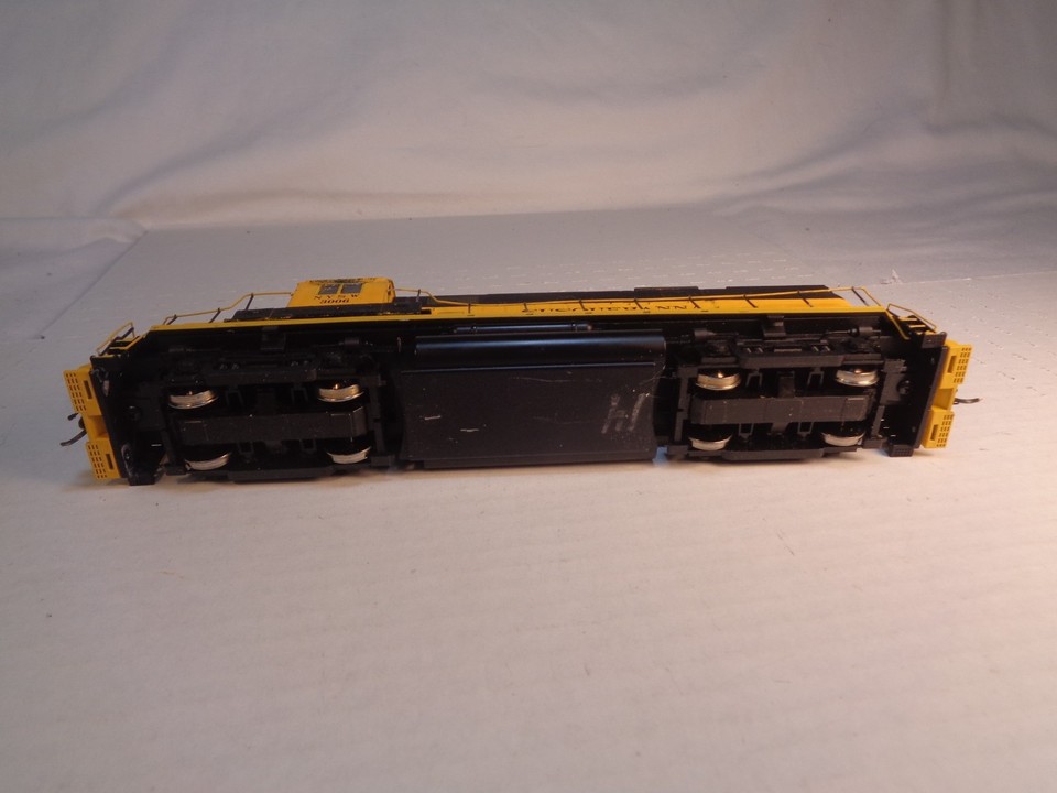 HO Scale Susquehanna NYSW RS-27 Diesel Engine #3006-DCC/Sound | eBay