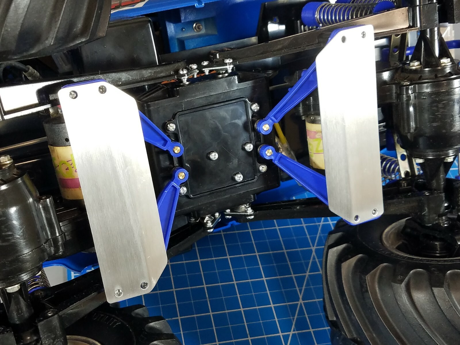 Pair Aluminum Axle Stabilizer Plate Mount for Tamiya RC 1/10 Bullhead ...