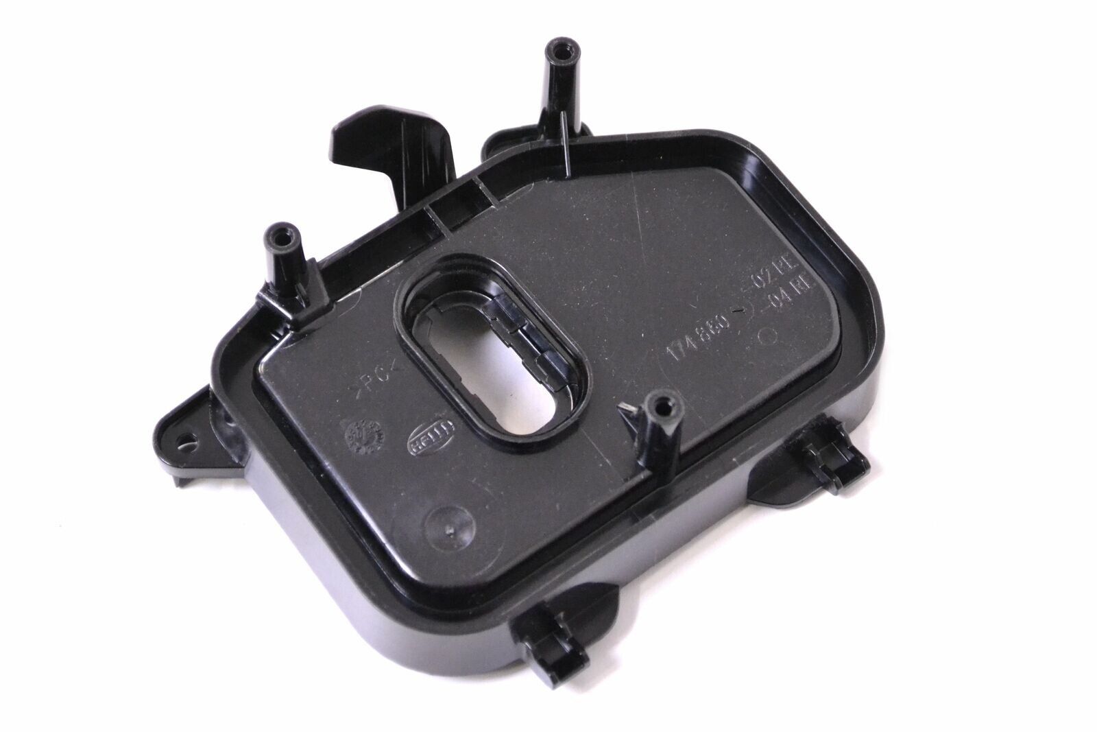 VW Touareg 7P5 Cover Cap for Dipped Headlight Right Genuine 7P0941608A ...