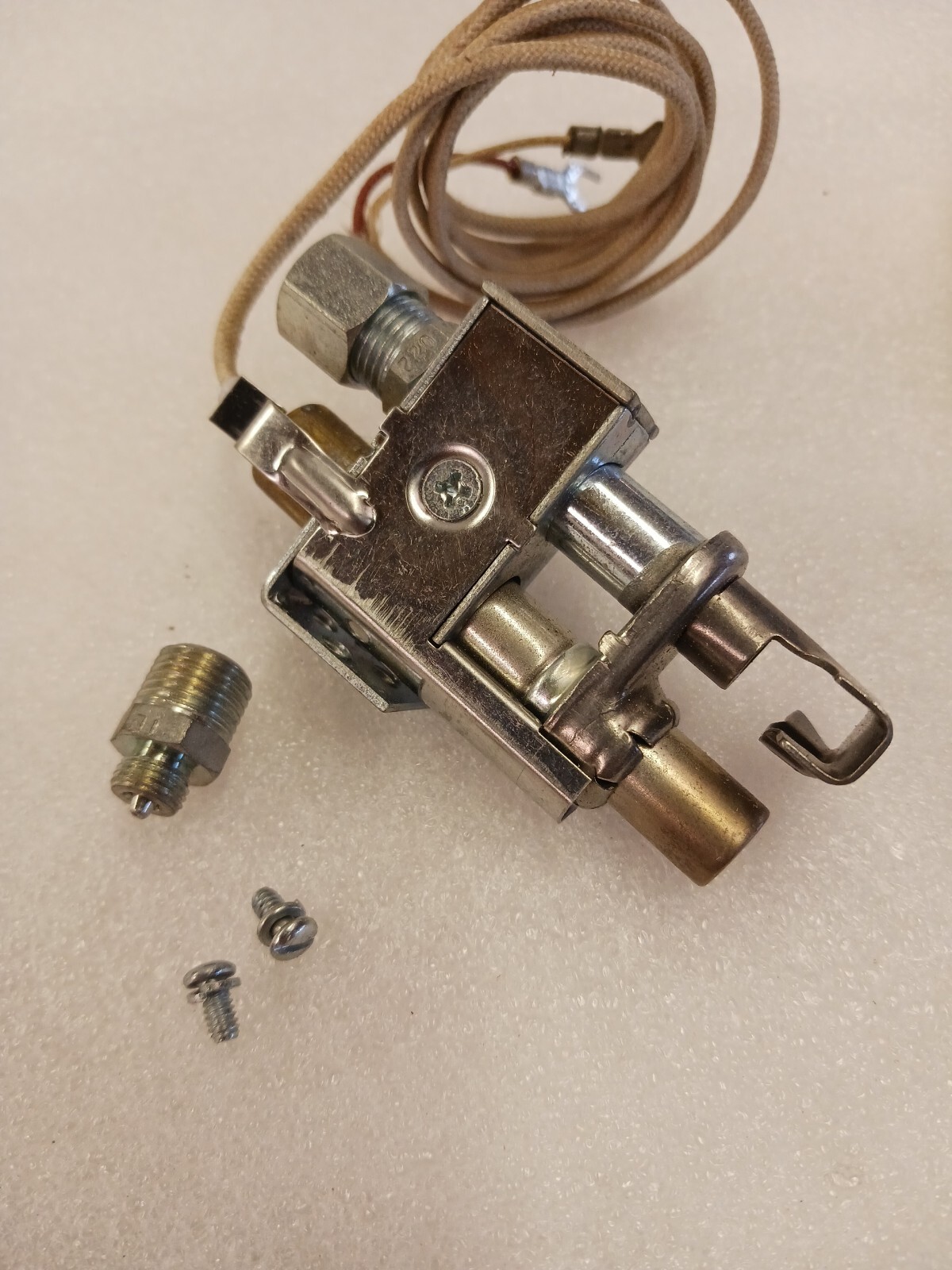 White Rodgers Pilot Generator Assembly PG9A27JTLO22S2 natural gas or ...