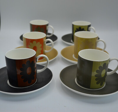 WEDGWOOD SUSIE COOPER DESIGN CARNABY DAISY DEMITASSE CUPS WITH SAUCERS ...