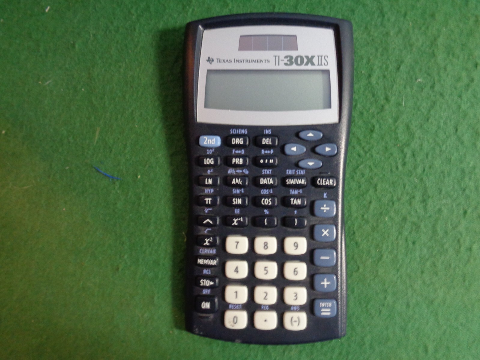Texas Instruments Solar Powered Calculators~ TI-1795+ and TI-30xiis ...