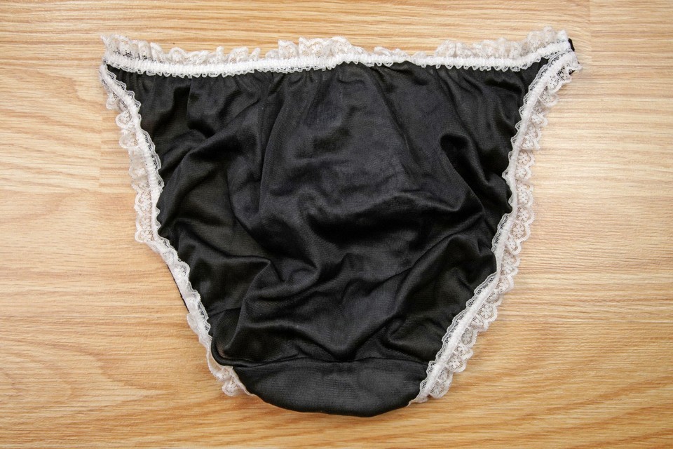 VINTAGE JAPANESE NYLON SHINY SLIPPERY PRETTY CUTE BLACK FRILL STRING ...