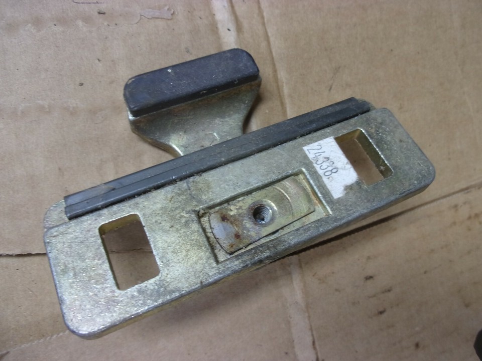 Cutter Bar Hold Down Spring Loaded Clip 7/16" 24338 Case-IH 1020 Knife ...