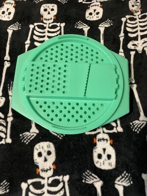VINTAGE TUPPERWARE JADITE GREEN CHEESE GRATER LETTUCE SHREDDER ...