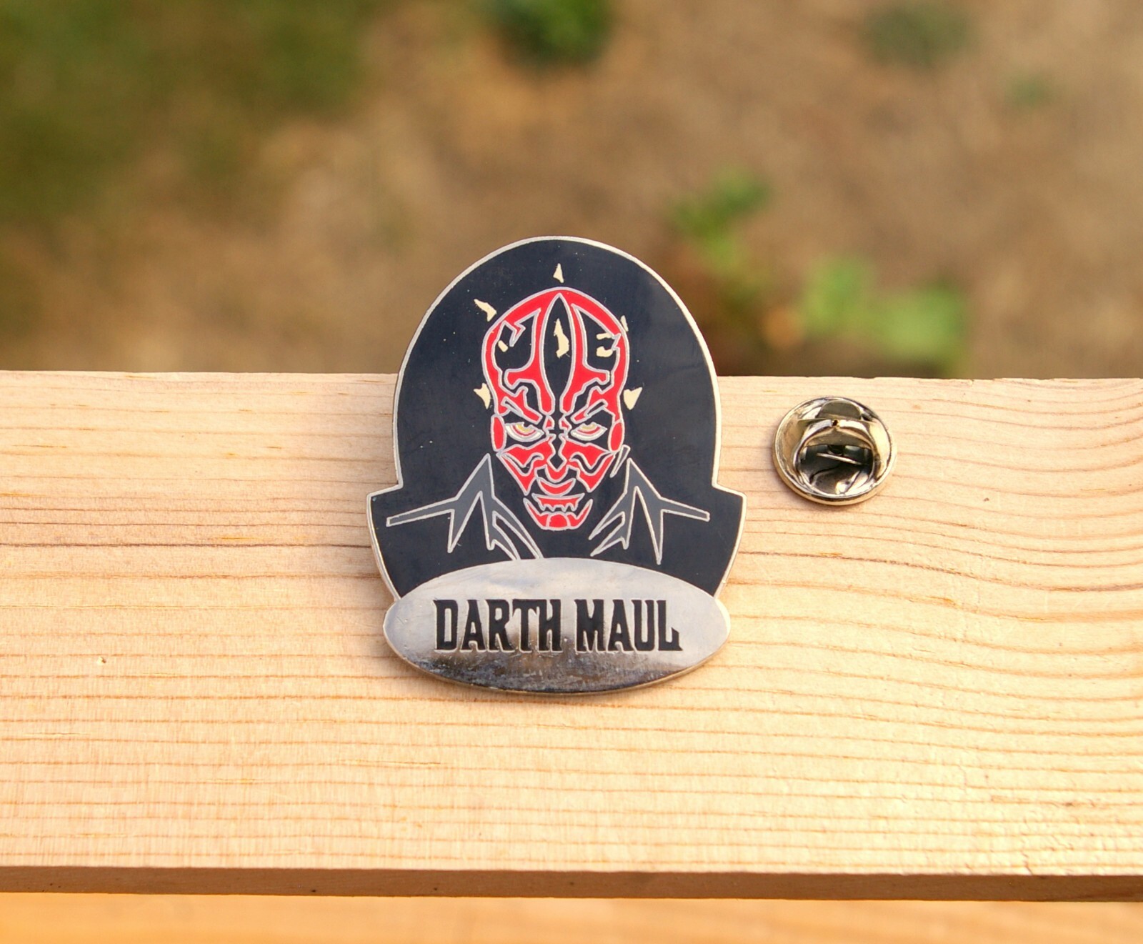 Darth Maul 1999 1 3/4" Silver Tone Metal & Enamel Lapel Pin Pinback by ...