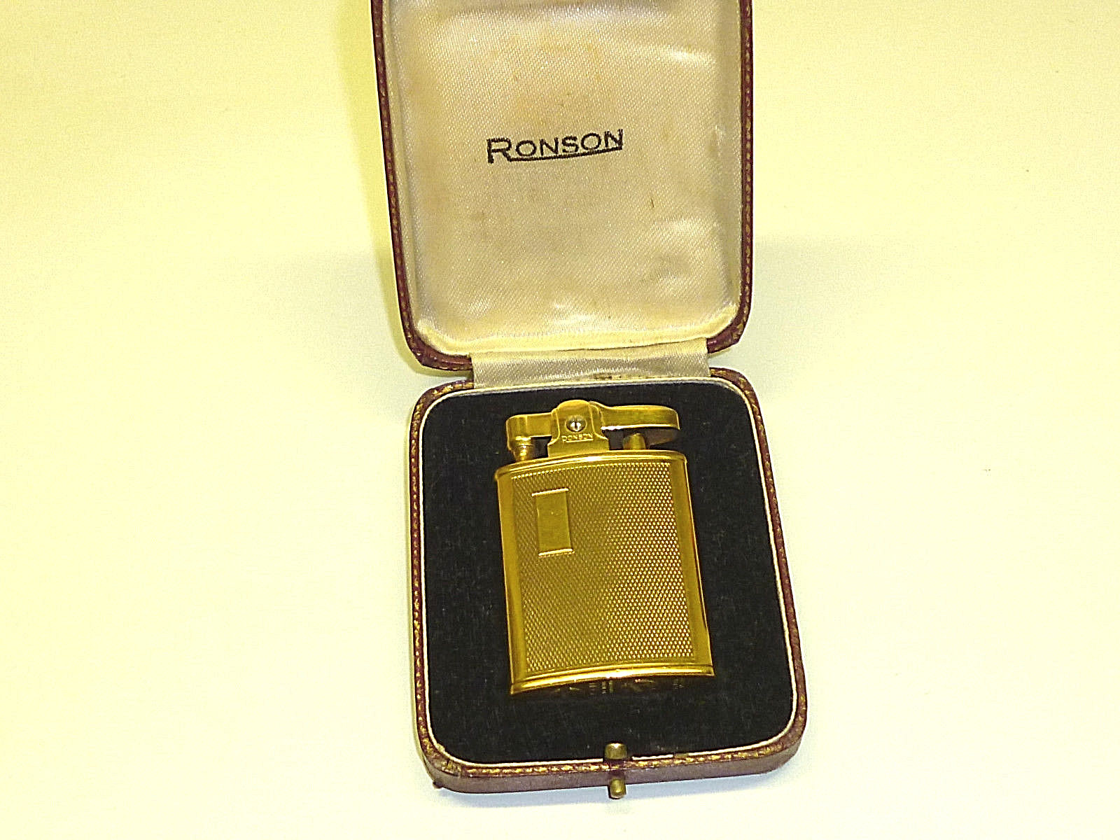 RONSON SOLID 9CT GOLD BANKER LIGHTER - FEUERZEUG - PAT. 621570 ...
