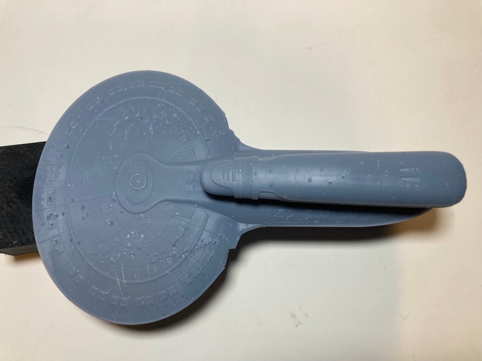 1/2500 scale Challenger class Starship Star Trek 3d printed resin model ...