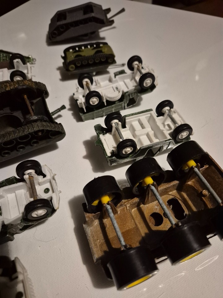 Set Of 7 Vintage 1970s TOOTSIE TOY Diecast Vehicles Tanks Howitzer ...
