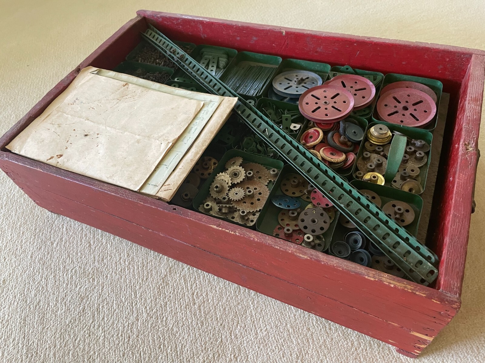 Meccano set. Huge Vintage boxed set with manuals. Good condition very ...