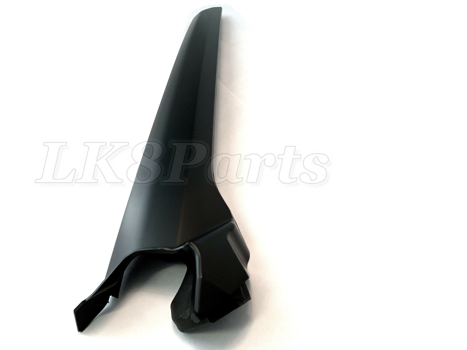Land Rover LR3 LR4 Front LH Windscreen Pillar Finisher Trim Black ...