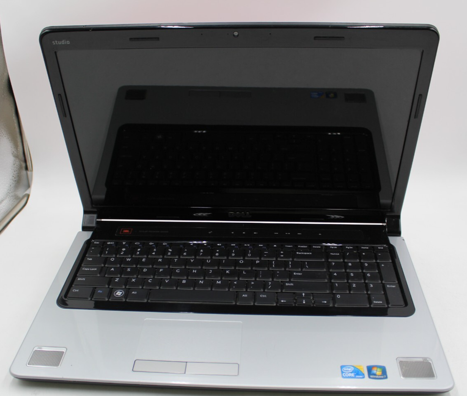 Dell Studio 1749 17.2in 500 GB HD 4 GB RAM i3 M 350 30 day warranty No ...