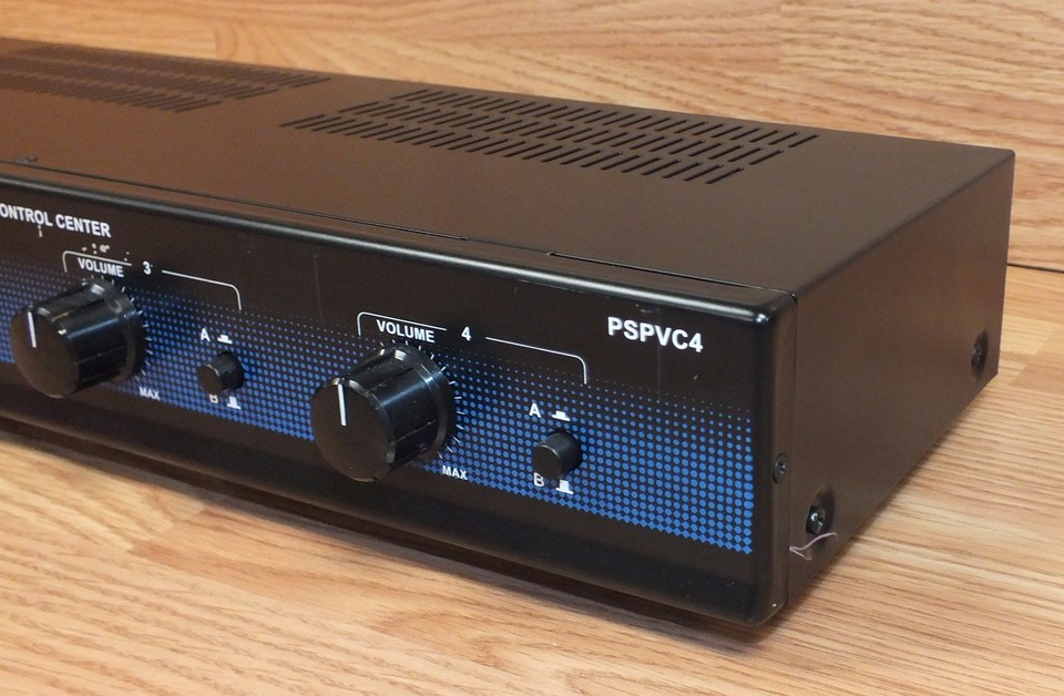 Pyle Pro (PSPVC4) 4-Channel Speaker Selector W/ 100W Per Channel **READ ...