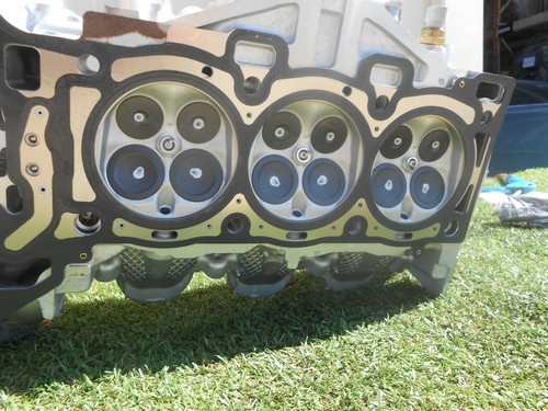 NEW CYLINDER HEAD 100% COMPLETE LEFT 1263359 VE VF VZ COMMODORE V6 LFX ...