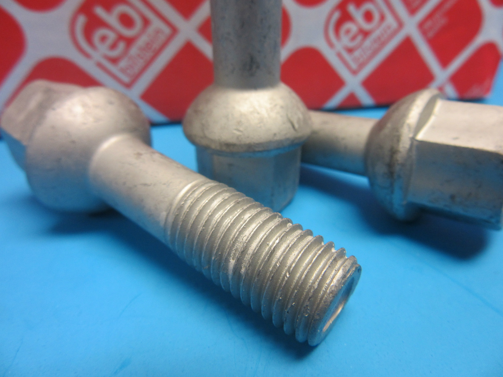 20 Wheel Stud Bolt F & R Replace Mercedes OEM # 0009904807 Made in ...