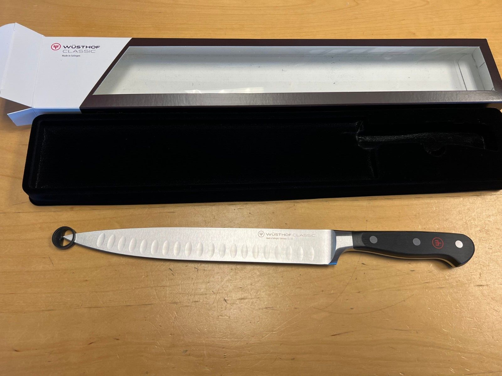 Wusthof Classic - 9" Slicing Knife w/Hollow Edge 1040100823 retail box ...