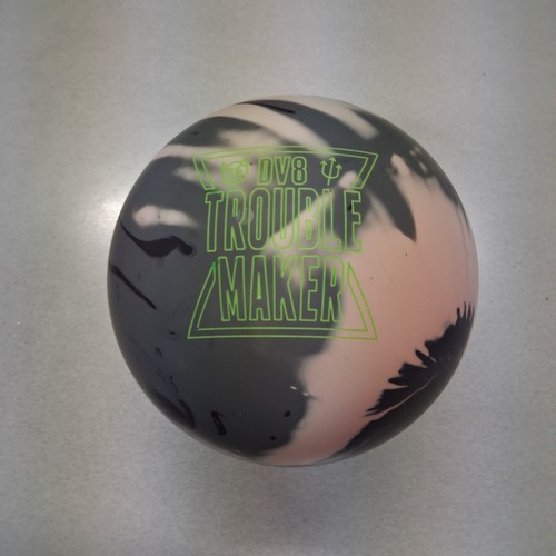 DV8 Trouble Maker Solid 1ST QUALITY bowling ball 14 LB. NEW IN BOX ...