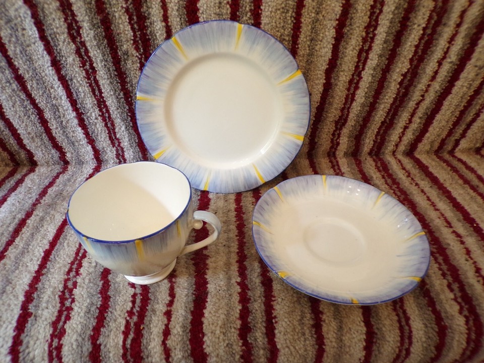 Vintage Art DecoA.B.J Grafton 5520 Blue Yellow Brush Stroke Design TRIO ...