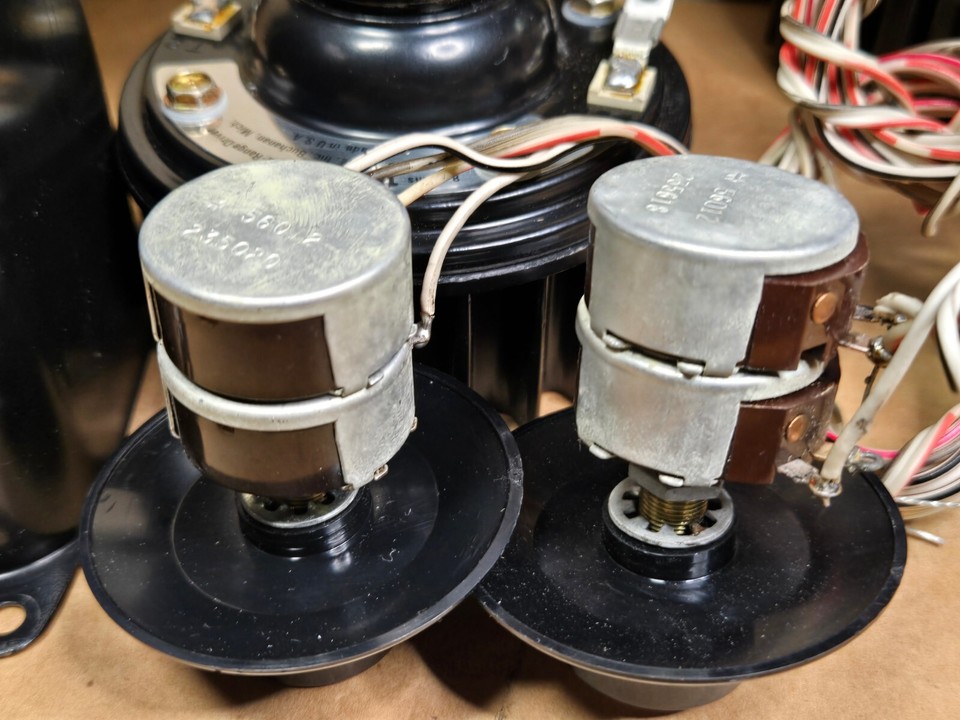 Pair Electro Voice 8HD Horns, 1823M Drivers Midrange 8ohms & X8 ...