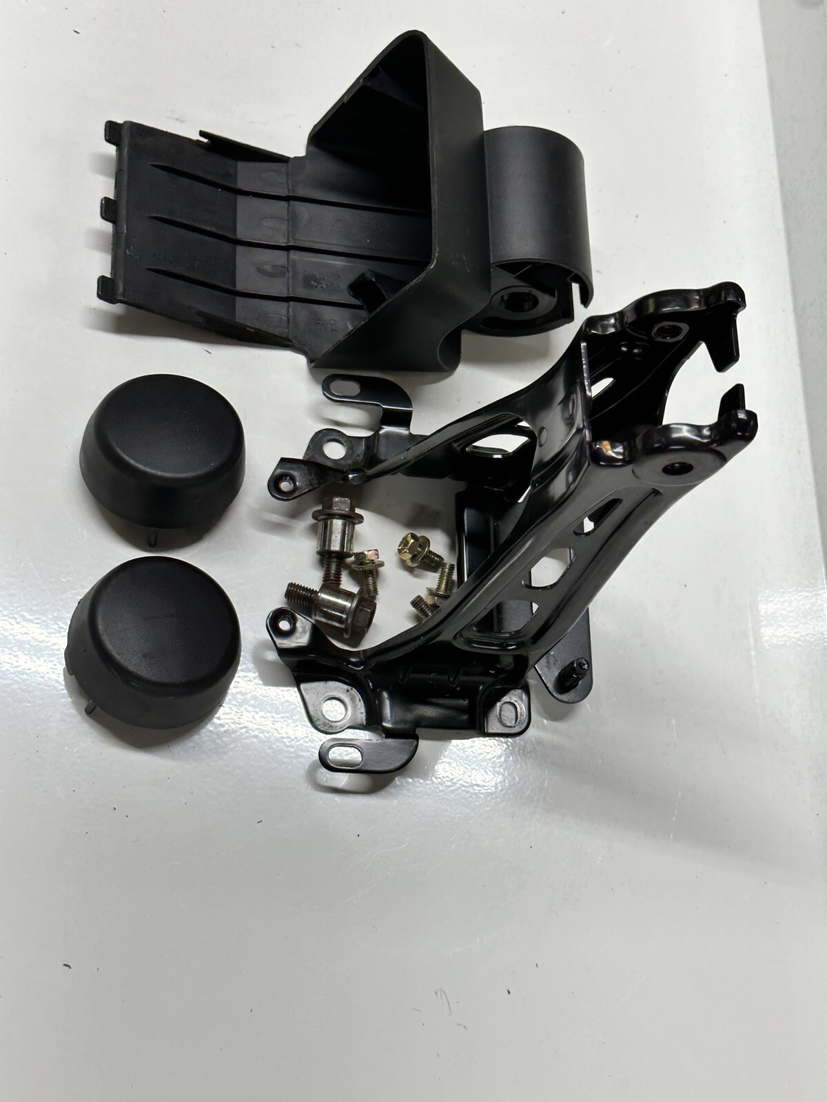 02-05 Lexus Is300 OEM Center Console Raised Arm Rest Bracket Cover ...