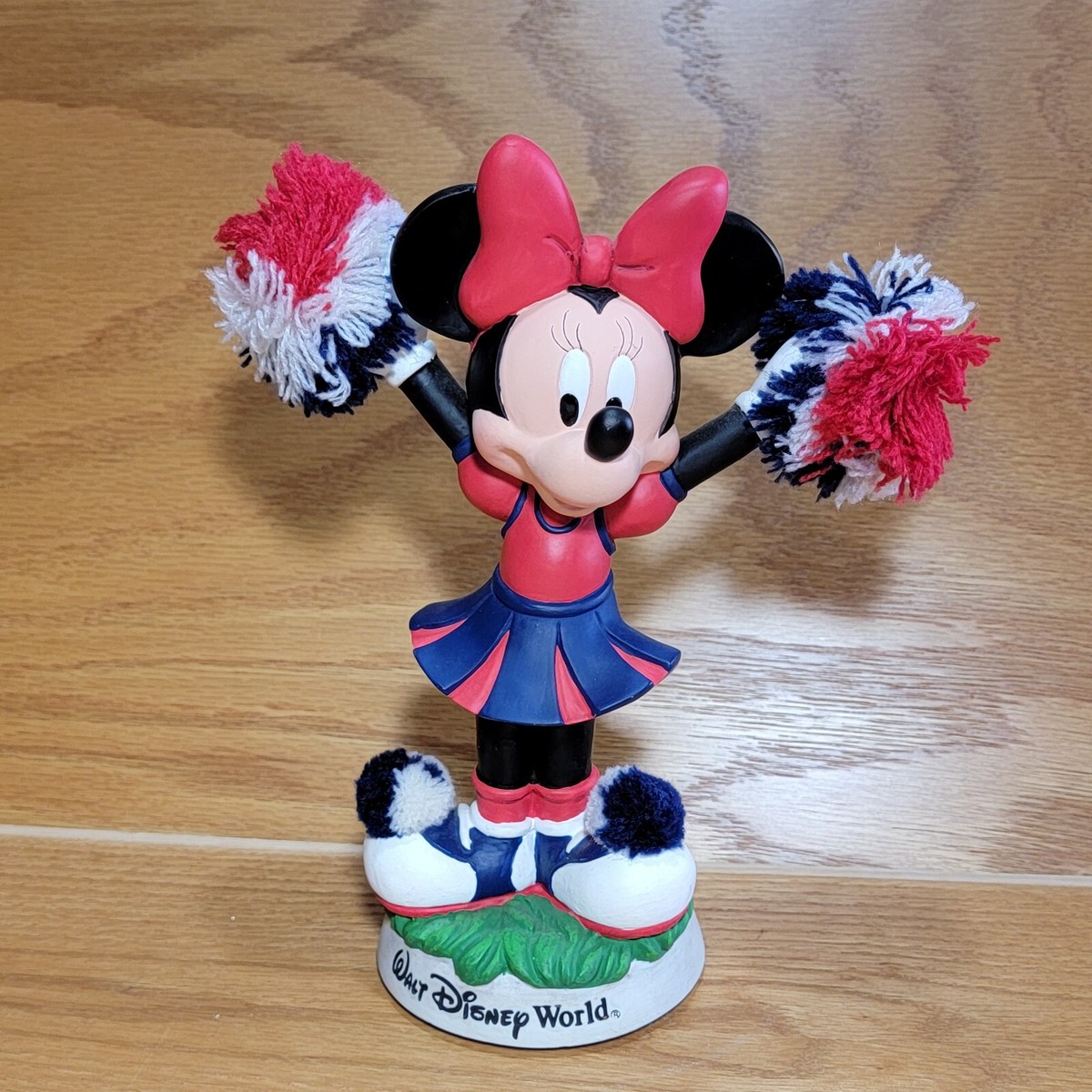 Minnie Mouse Cheerleaderpop