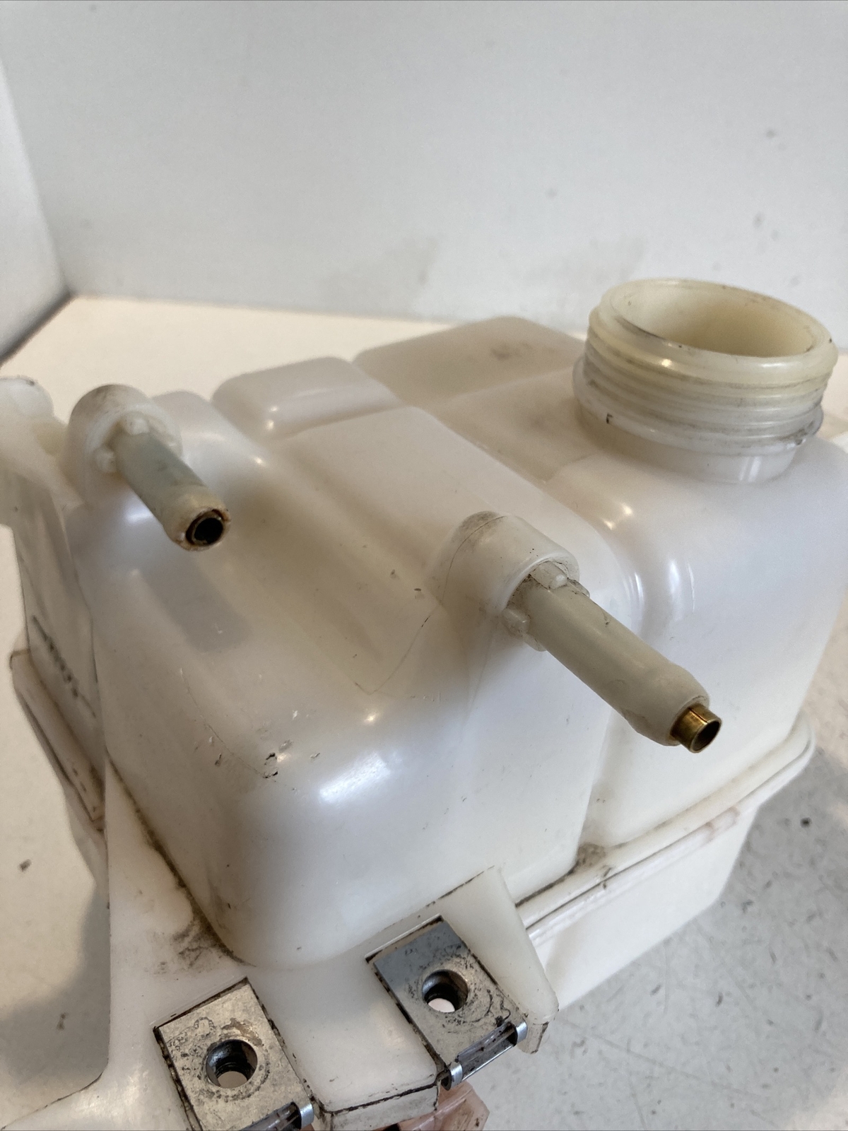 Coolant Expansion Reservoir Chevrolet CAPTIVA 2.4 96837836 for sale ...