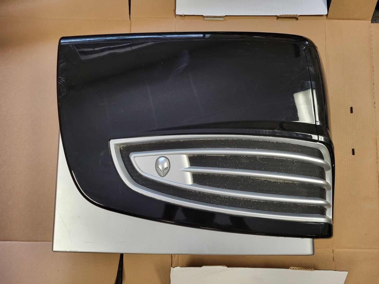 Vintage Alienware Area-51 7500 R5 Desktop Computer Hard Drive